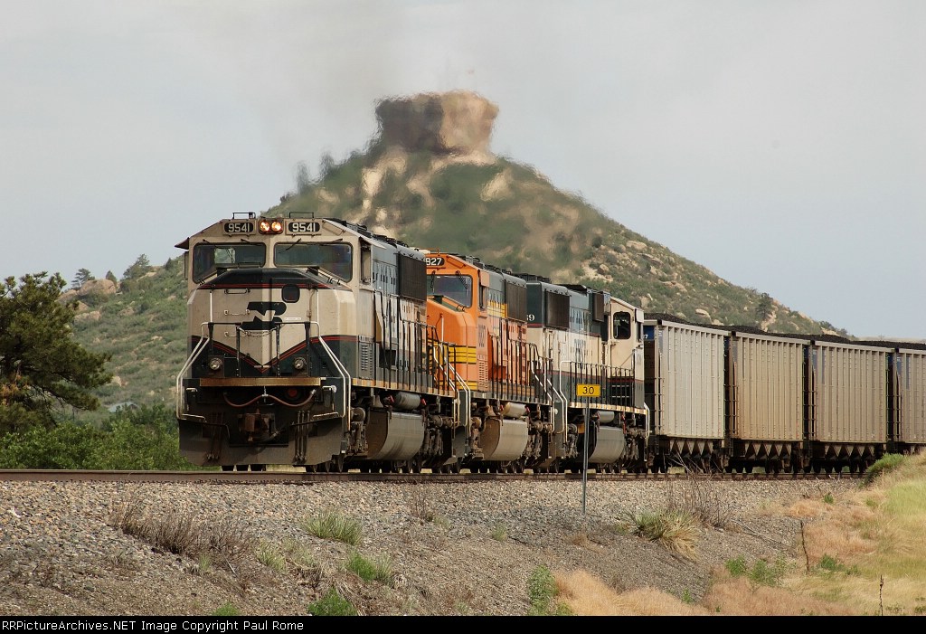 BN 9541 brings up the rear of the manned helper set on a southbound coal load